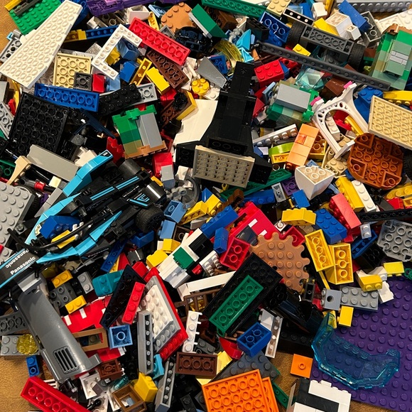 Lego | Toys | Lego Bulk Lot 45 Pounds Which Includes Box Loc J2 | Poshmark